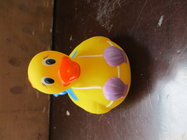 Cute Plastic Weighted Color Changing Ducks For Warning Water Temperature