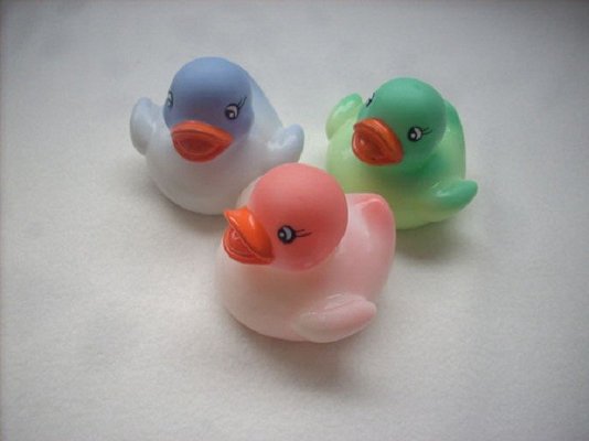 Hot Heat Sensitive Color Changing Ducks Bath Toy Magical Color Phthalate Free Vinyl